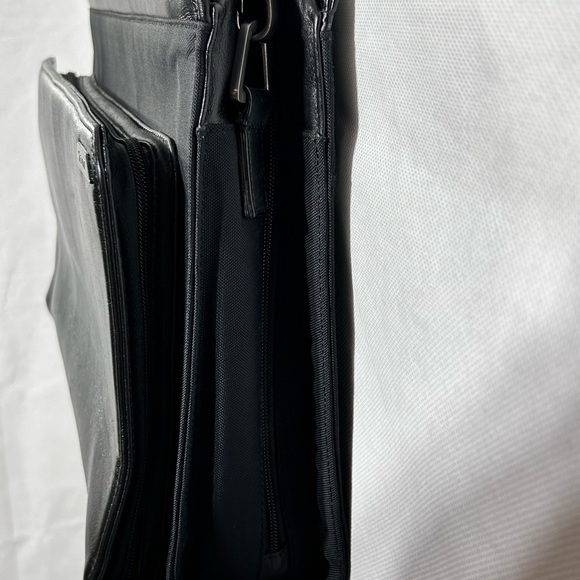Tumi | Bags | Tumi Messenger Laptop Bang | Poshmark